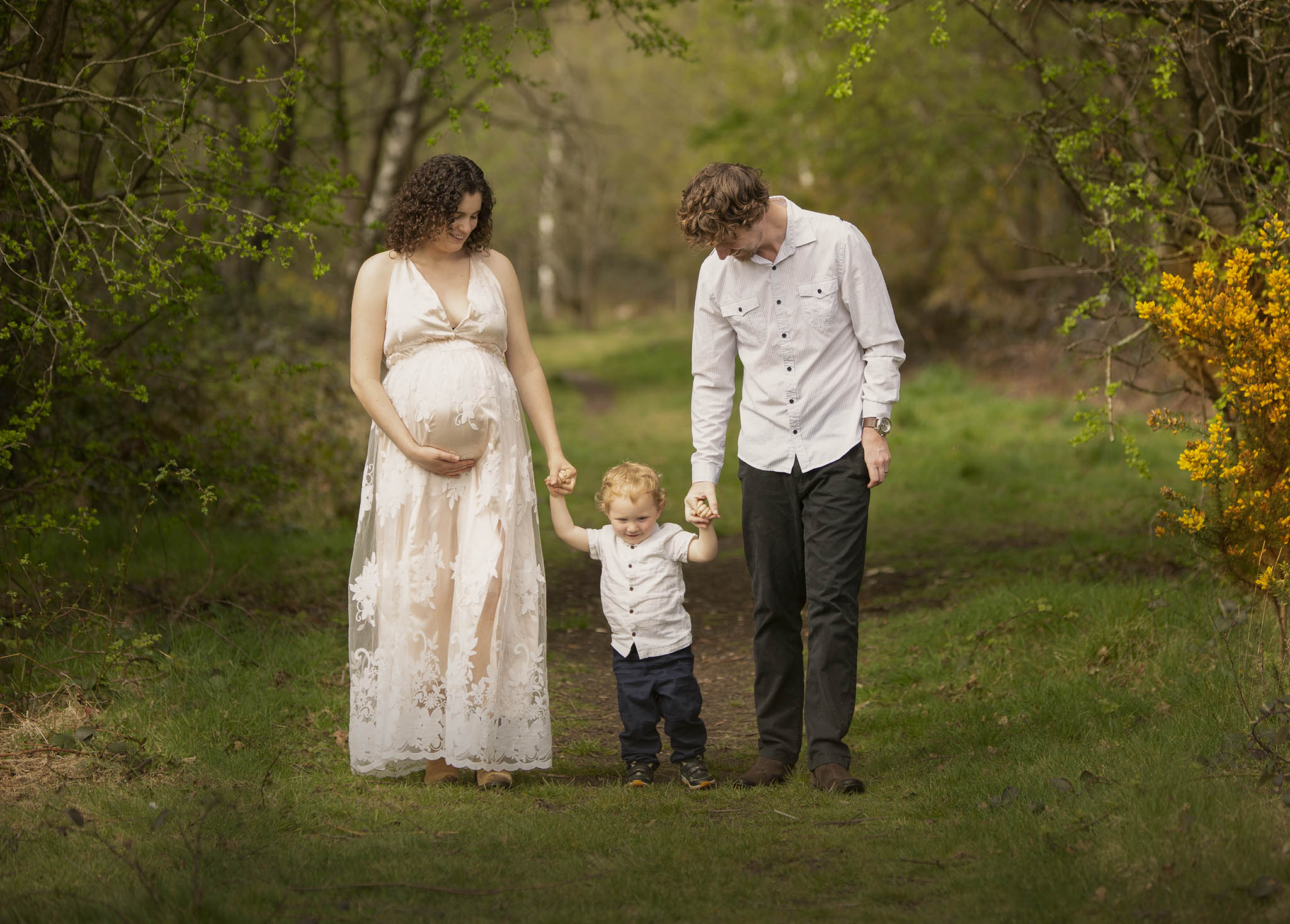 Maternity photographer based in Southampton & Hampshire